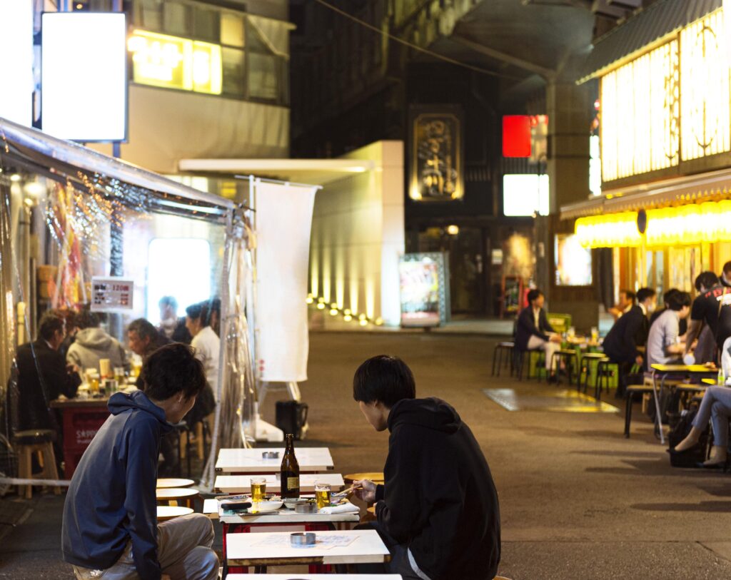 12 Must-Visit Hawker Centers in Singapore for Authentic Local Eats